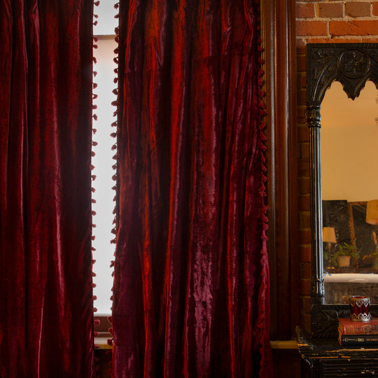 Gothic Curtains – Sin in Linen