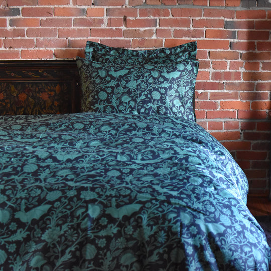 Cozy Comforters with Stylish Patterns - Bedding by Sin in Linen